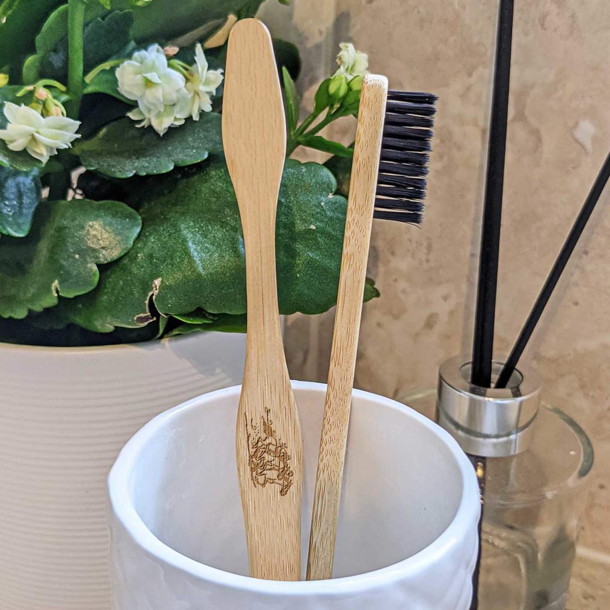 'Horse Racing' Bamboo Toothbrush (TF00013802)